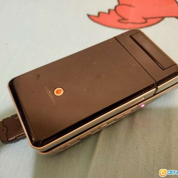 九成新Sharp vodafone 903sh 黑色 - DCFever.com