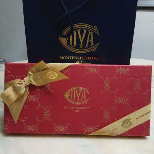 Cova 朱古力禮盒18pcs - DCFever.com